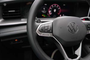 Melns Volkswagen Tayron 2025 Viļņa, ar dzinēja tilpumu 1.50 L un nobraukumu 8 tūkst. km par 35400 €, foto 20 vietnē AUTOMOTO.COM.LV