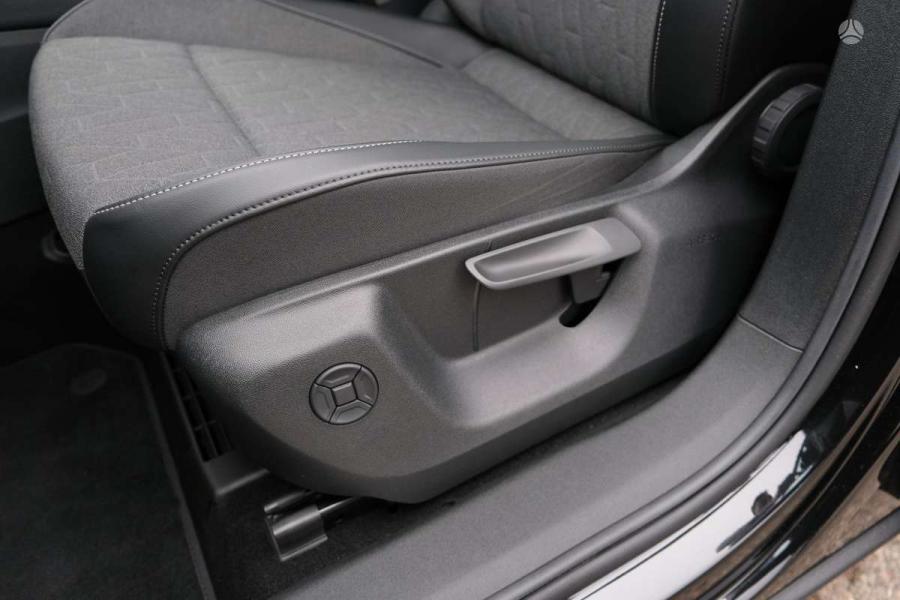 Melns Volkswagen Tayron 2025 Viļņa, ar dzinēja tilpumu 1.50 L un nobraukumu 8 tūkst. km par 35400 €, foto 26 vietnē AUTOMOTO.COM.LV