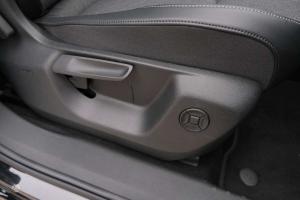 Melns Volkswagen Tayron 2025 Viļņa, ar dzinēja tilpumu 1.50 L un nobraukumu 8 tūkst. km par 35400 €, foto 27 vietnē AUTOMOTO.COM.LV