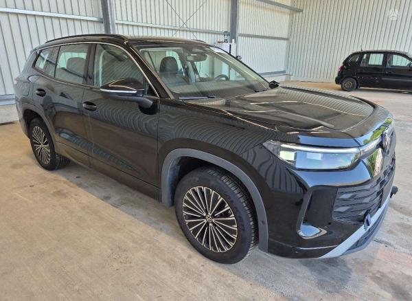 Melns Volkswagen Tayron 2025 Klaipėda, ar dzinēja tilpumu 1.97 L un nobraukumu 24 tūkst. km par 16800 €, foto 1 vietnē AUTOMOTO.COM.LV