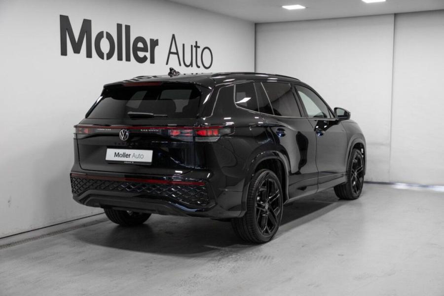 Melns Volkswagen Tayron 2025 Viļņa, ar dzinēja tilpumu 1.50 L un nobraukumu 20 tūkst. km par 47500 €, foto 4 vietnē AUTOMOTO.COM.LV