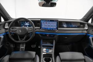 Melns Volkswagen Tayron 2025 Viļņa, ar dzinēja tilpumu 1.50 L un nobraukumu 20 tūkst. km par 47500 €, foto 10 vietnē AUTOMOTO.COM.LV