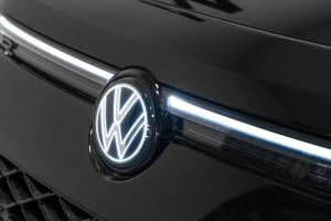 Melns Volkswagen Tayron 2025 Viļņa, ar dzinēja tilpumu 1.50 L un nobraukumu 20 tūkst. km par 47500 €, foto 34 vietnē AUTOMOTO.COM.LV