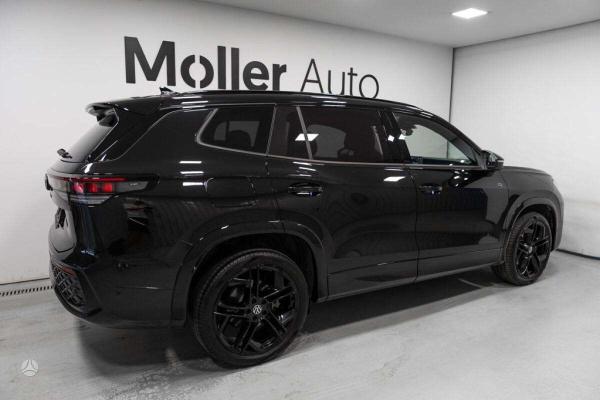 Melns Volkswagen Tayron 2025 Viļņa, ar dzinēja tilpumu 1.50 L un nobraukumu 20 tūkst. km par 47500 €, foto 4 vietnē AUTOMOTO.COM.LV