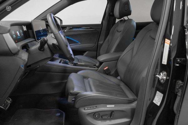Melns Volkswagen Tayron 2025 Viļņa, ar dzinēja tilpumu 1.50 L un nobraukumu 20 tūkst. km par 47500 €, foto 5 vietnē AUTOMOTO.COM.LV