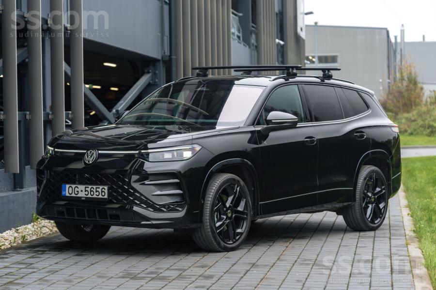 Melns Volkswagen Tayron 2025 Rīga, ar dzinēja tilpumu 2.00 L un nobraukumu 25 tūkst. km par 48000 €, foto 1 vietnē AUTOMOTO.COM.LV