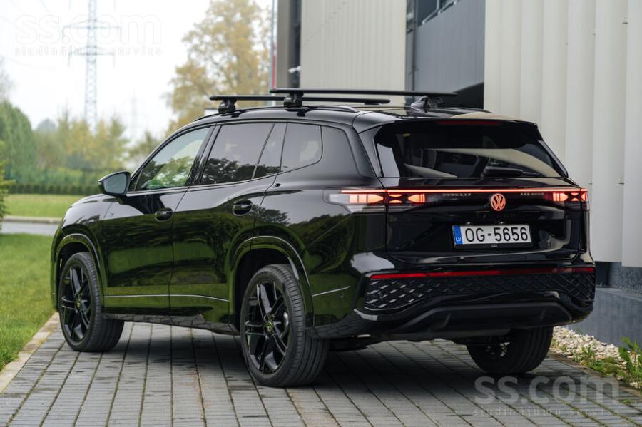 Melns Volkswagen Tayron 2025 Rīga, ar dzinēja tilpumu 2.00 L un nobraukumu 25 tūkst. km par 48000 €, foto 3 vietnē AUTOMOTO.COM.LV
