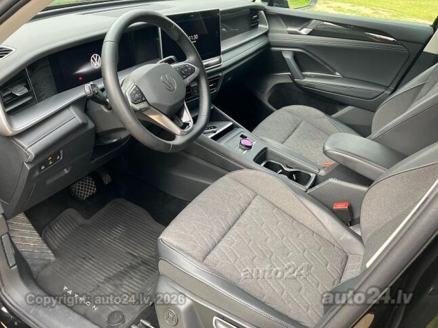 Melns Volkswagen Tayron 2025 Tartu, ar dzinēja tilpumu 1.50 L un nobraukumu 20 tūkst. km par 39300 €, foto 7 vietnē AUTOMOTO.COM.LV