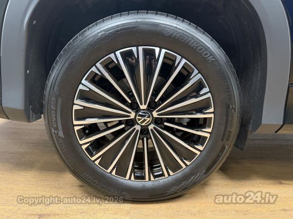 Melns Volkswagen Tayron 2026 Tallina, ar dzinēja tilpumu 2.00 L un nobraukumu 6 tūkst. km par 50990 €, foto 7 vietnē AUTOMOTO.COM.LV