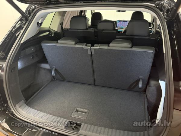 Melns Volkswagen Tayron 2026 Tallina, ar dzinēja tilpumu 2.00 L un nobraukumu 6 tūkst. km par 50990 €, foto 9 vietnē AUTOMOTO.COM.LV