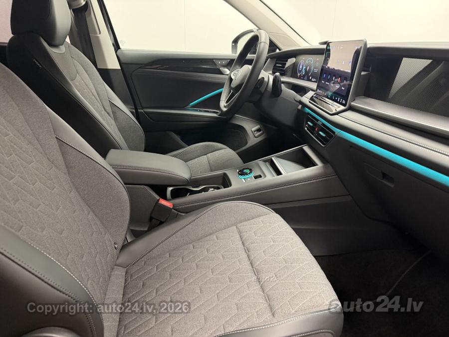 Black Volkswagen Tayron 2026 in Tallinn, with an engine capacity of 2.00 L and mileage of 6 thousand km for 50990 €, photo 18 on AUTOMOTO.COM.LV