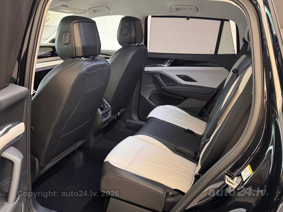 Melns Volkswagen Tayron 2026 Viljandi, ar dzinēja tilpumu 2.00 L un nobraukumu 0 tūkst. km par 55500 €, foto 10 vietnē AUTOMOTO.COM.LV