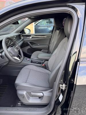 Melns Volkswagen Tayron 2026 Viljandi, ar dzinēja tilpumu 2.00 L un nobraukumu 0 tūkst. km par 45800 €, foto 10 vietnē AUTOMOTO.COM.LV