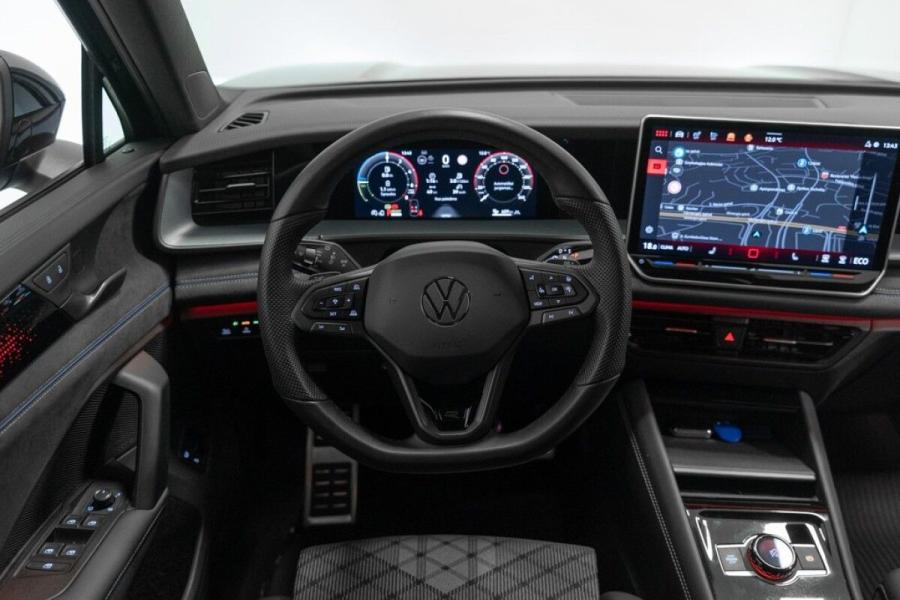 Zils Volkswagen Tayron 2025 Viļņa, ar dzinēja tilpumu 1.50 L un nobraukumu 19 tūkst. km par 47900 €, foto 13 vietnē AUTOMOTO.COM.LV