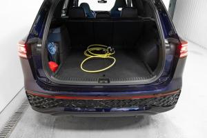 Zils Volkswagen Tayron 2025 Viļņa, ar dzinēja tilpumu 1.50 L un nobraukumu 19 tūkst. km par 47900 €, foto 28 vietnē AUTOMOTO.COM.LV