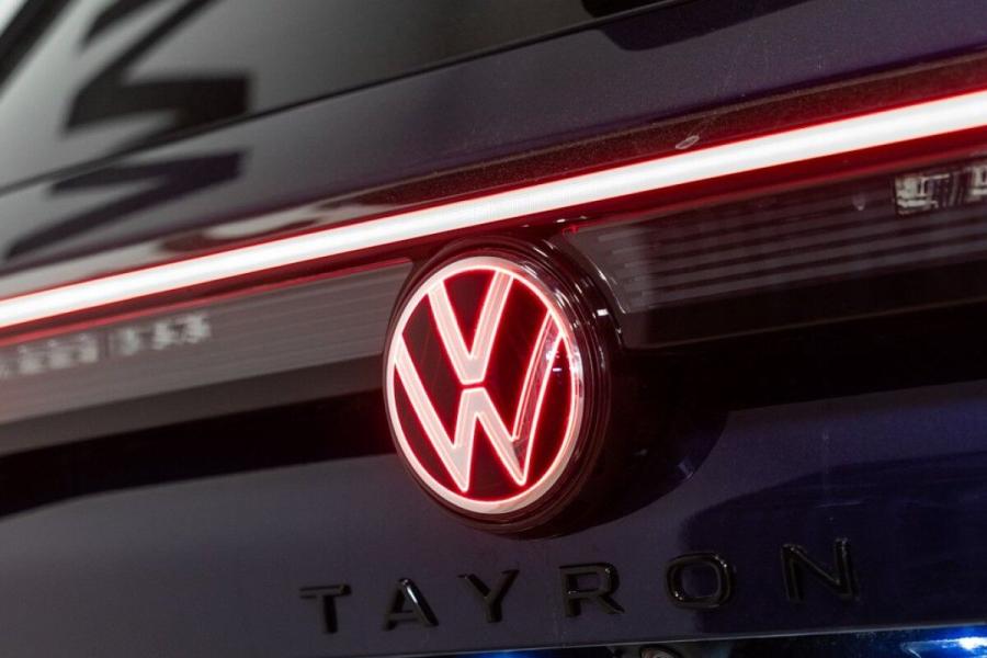 Zils Volkswagen Tayron 2025 Viļņa, ar dzinēja tilpumu 1.50 L un nobraukumu 19 tūkst. km par 47900 €, foto 31 vietnē AUTOMOTO.COM.LV