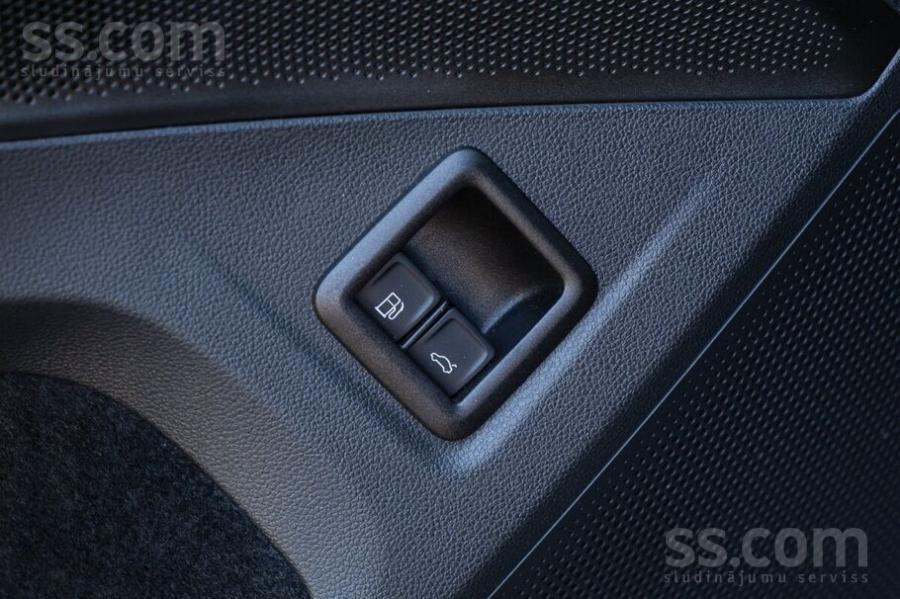 Zaļš Volkswagen Tayron 2025 Rīga, ar dzinēja tilpumu 1.50 L un nobraukumu 17 tūkst. km par 43950 €, foto 22 vietnē AUTOMOTO.COM.LV