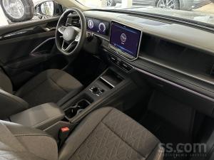 Green Volkswagen Tayron 2026 in Valmiera, with an engine capacity of 1.50 L and mileage of 0 thousand km for 40910 €, photo 9 on AUTOMOTO.COM.LV