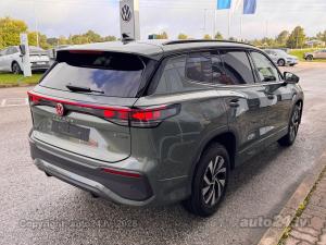 Zaļš Volkswagen Tayron 2026 Viljandi, ar dzinēja tilpumu 2.00 L un nobraukumu 0 tūkst. km par 48691 €, foto 5 vietnē AUTOMOTO.COM.LV