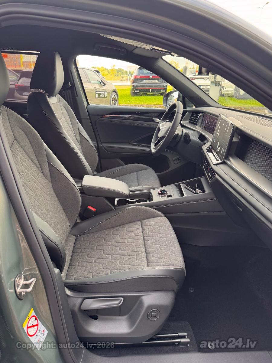 Zaļš Volkswagen Tayron 2026 Viljandi, ar dzinēja tilpumu 2.00 L un nobraukumu 0 tūkst. km par 48691 €, foto 8 vietnē AUTOMOTO.COM.LV