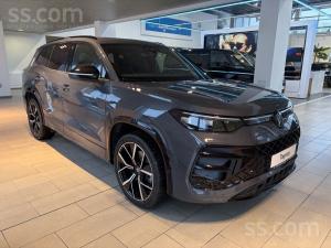 Pelēks Volkswagen Tayron 2025 Valmiera, ar dzinēja tilpumu 2.00 L un nobraukumu 5 tūkst. km par 49500 €, foto 3 vietnē AUTOMOTO.COM.LV