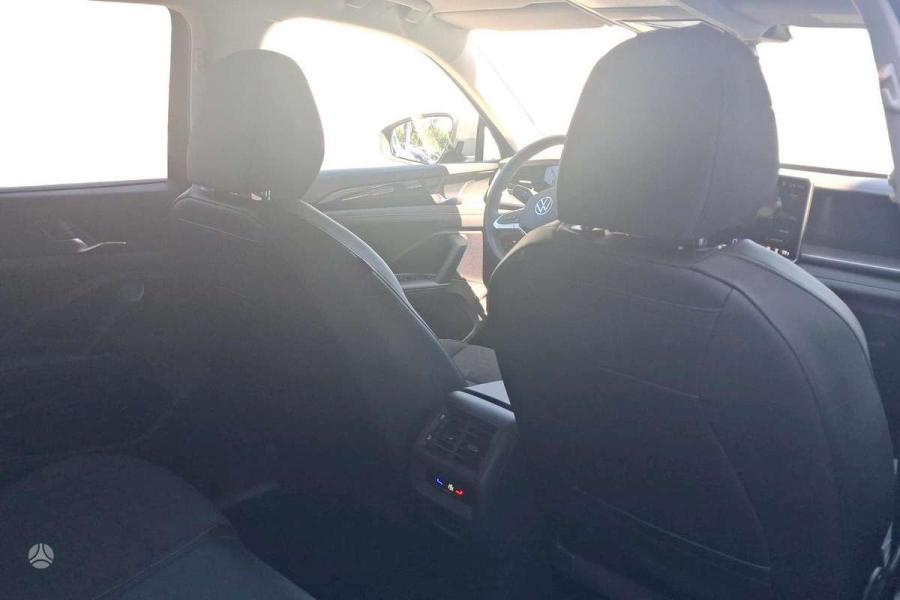 Pelēks Volkswagen Tayron 2025 Klaipėda, ar dzinēja tilpumu 1.50 L un nobraukumu 30 tūkst. km par 34900 €, foto 9 vietnē AUTOMOTO.COM.LV