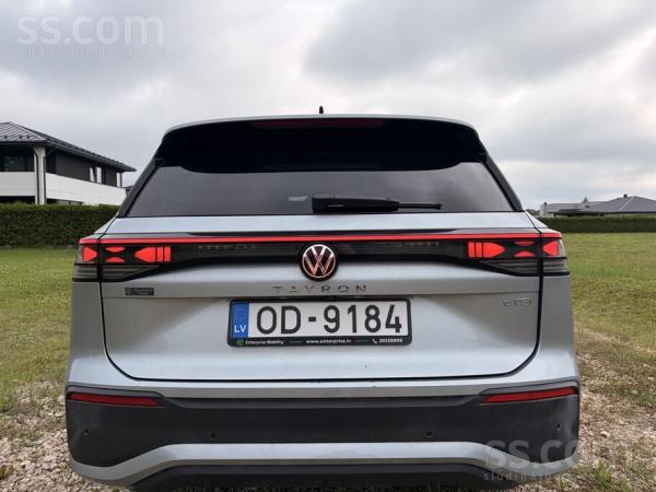 Grey Volkswagen Tayron 2025 in Riga, with an engine capacity of 1.50 L and mileage of 43 thousand km for 33800 €, photo 2 on AUTOMOTO.COM.LV