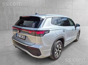 Pelēks Volkswagen Tayron 2025 Rīga, ar dzinēja tilpumu 1.50 L un nobraukumu 32 tūkst. km par 34400 €, foto 5 vietnē AUTOMOTO.COM.LV