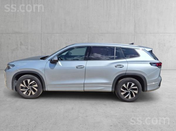 Pelēks Volkswagen Tayron 2025 Rīga, ar dzinēja tilpumu 1.50 L un nobraukumu 32 tūkst. km par 34400 €, foto 5 vietnē AUTOMOTO.COM.LV