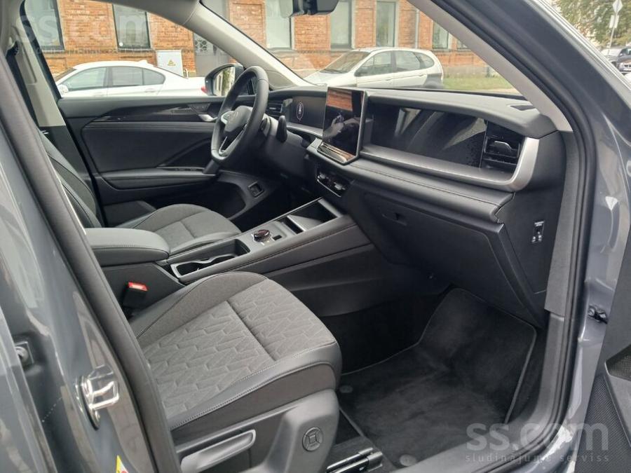 Pelēks Volkswagen Tayron 2026 Daugavpils, ar dzinēja tilpumu 2.00 L un nobraukumu 10 tūkst. km par 38372 €, foto 11 vietnē AUTOMOTO.COM.LV