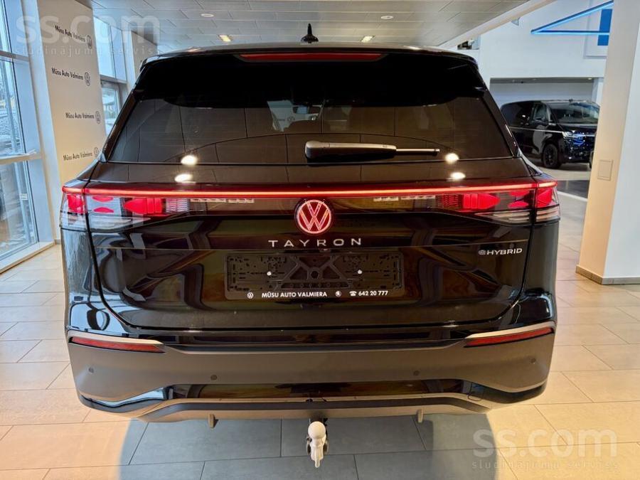 Pelēks Volkswagen Tayron 2026 Valmiera, ar dzinēja tilpumu 1.50 L un nobraukumu 7 tūkst. km par 42130 €, foto 6 vietnē AUTOMOTO.COM.LV