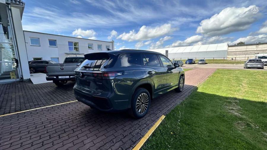 Pelēks Volkswagen Tayron 2026 Panevēža, ar dzinēja tilpumu 1.50 L un nobraukumu 10 tūkst. km par 41400 €, foto 5 vietnē AUTOMOTO.COM.LV