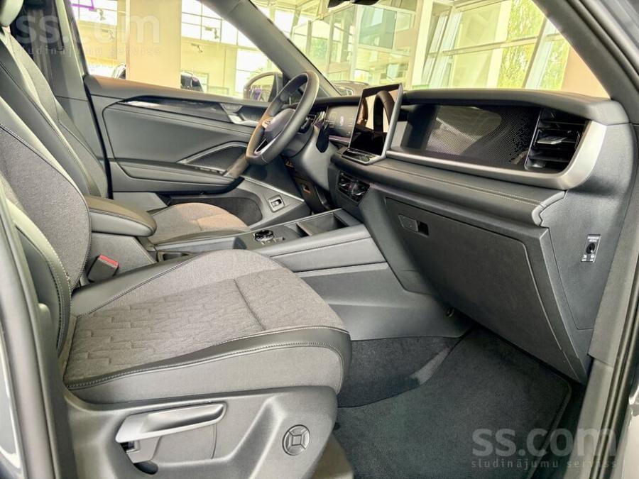 Grey Volkswagen Tayron 2026 in Valmiera, with an engine capacity of 1.50 L and mileage of 0 thousand km for 36900 €, photo 11 on AUTOMOTO.COM.LV