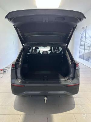 Pelēks Volkswagen Tayron 2026 Panevēža, ar dzinēja tilpumu 1.97 L un nobraukumu 0 tūkst. km par 48500 €, foto 9 vietnē AUTOMOTO.COM.LV