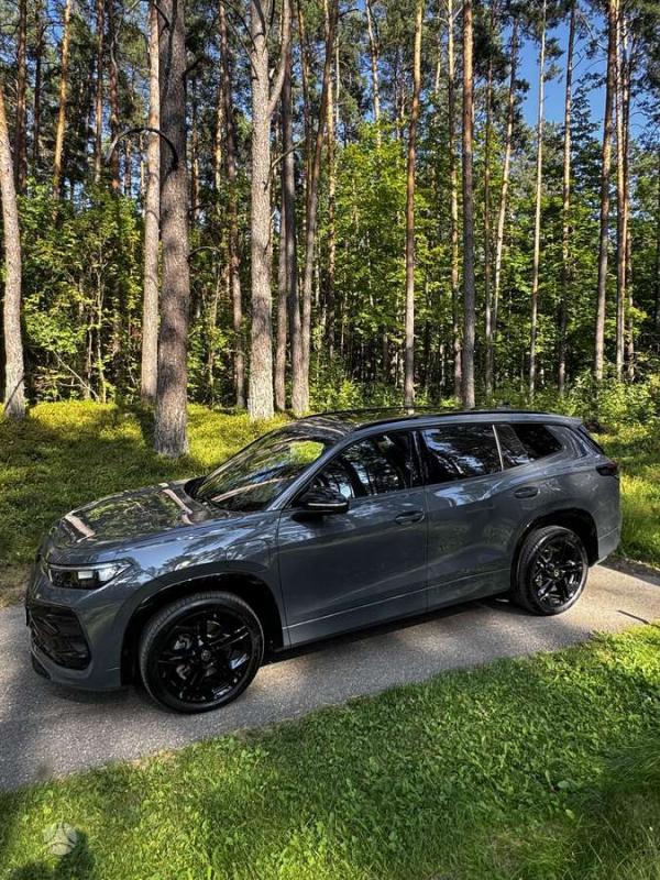 Pelēks Volkswagen Tayron 2026 Viļņa, ar dzinēja tilpumu 1.50 L un nobraukumu 3 tūkst. km par 54600 €, foto 4 vietnē AUTOMOTO.COM.LV