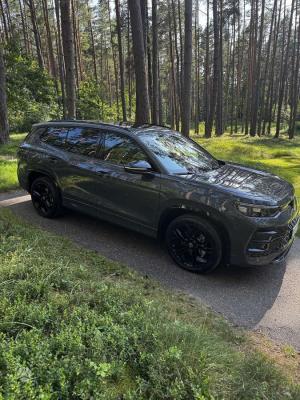 Pelēks Volkswagen Tayron 2026 Viļņa, ar dzinēja tilpumu 1.50 L un nobraukumu 3 tūkst. km par 54600 €, foto 6 vietnē AUTOMOTO.COM.LV
