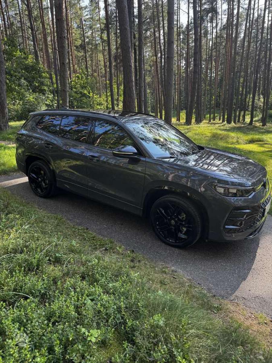 Pelēks Volkswagen Tayron 2026 Viļņa, ar dzinēja tilpumu 1.50 L un nobraukumu 3 tūkst. km par 54600 €, foto 6 vietnē AUTOMOTO.COM.LV