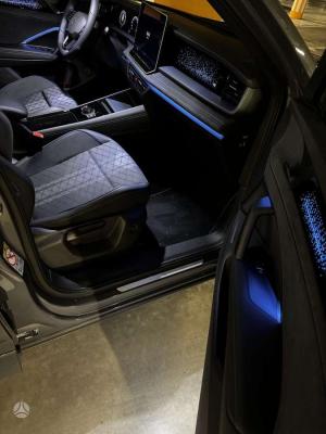 Pelēks Volkswagen Tayron 2026 Viļņa, ar dzinēja tilpumu 1.50 L un nobraukumu 3 tūkst. km par 54600 €, foto 14 vietnē AUTOMOTO.COM.LV