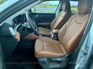 Pelēks Volkswagen Tayron 2025 Tallina, ar dzinēja tilpumu 1.50 L un nobraukumu 10 tūkst. km par 44000 €, foto 9 vietnē AUTOMOTO.COM.LV
