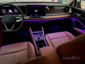 Pelēks Volkswagen Tayron 2025 Tallina, ar dzinēja tilpumu 1.50 L un nobraukumu 10 tūkst. km par 44000 €, foto 11 vietnē AUTOMOTO.COM.LV