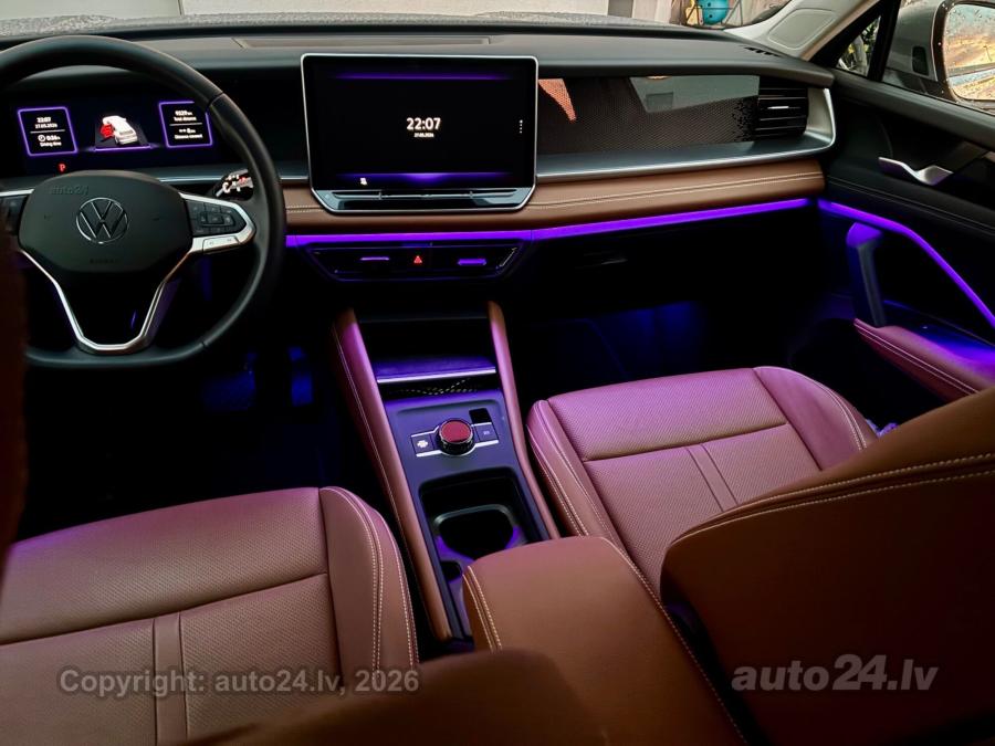 Pelēks Volkswagen Tayron 2025 Tallina, ar dzinēja tilpumu 1.50 L un nobraukumu 10 tūkst. km par 44000 €, foto 11 vietnē AUTOMOTO.COM.LV