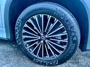 Pelēks Volkswagen Tayron 2025 Tallina, ar dzinēja tilpumu 1.50 L un nobraukumu 10 tūkst. km par 44000 €, foto 23 vietnē AUTOMOTO.COM.LV