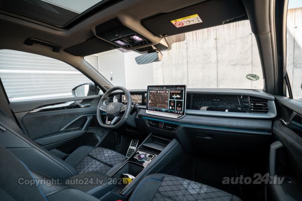Pelēks Volkswagen Tayron 2025 Tartu, ar dzinēja tilpumu 2.00 L un nobraukumu 24 tūkst. km par 49900 €, foto 3 vietnē AUTOMOTO.COM.LV