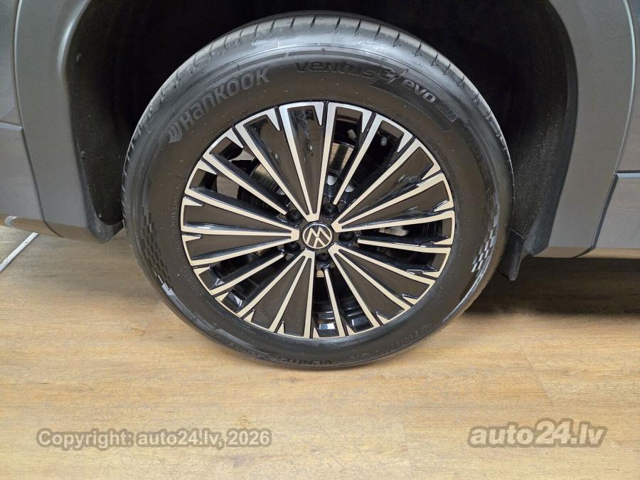 Grey Volkswagen Tayron 2026 in Tallinn, with an engine capacity of 2.00 L and mileage of 9 thousand km for 52900 €, photo 22 on AUTOMOTO.COM.LV