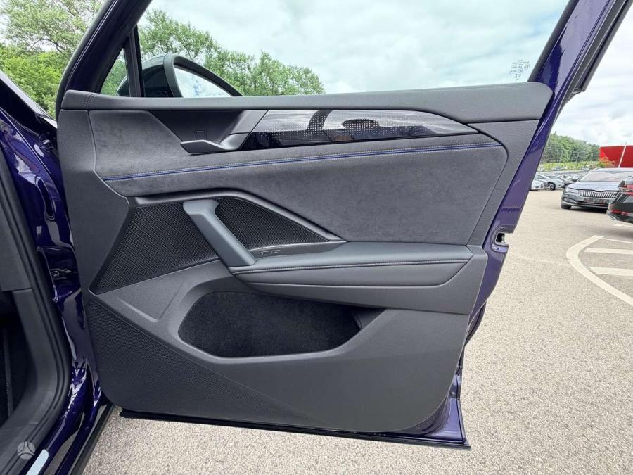 Violet Volkswagen Tayron 2025 in Vilnius, with an engine capacity of 1.50 L and mileage of 12 thousand km for 45000 €, photo 18 on AUTOMOTO.COM.LV