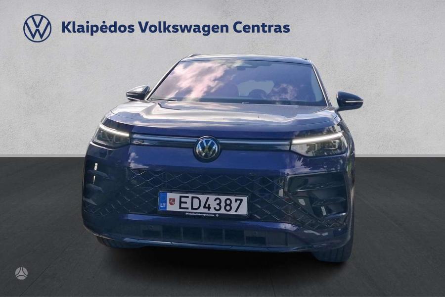 Violet Volkswagen Tayron 2025 in Klaipeda, with an engine capacity of 1.50 L and mileage of 20 thousand km for 46500 €, photo 3 on AUTOMOTO.COM.LV