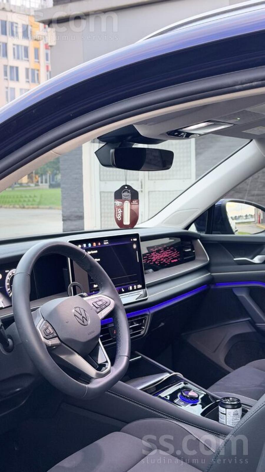 Violet Volkswagen Tayron 2025 in Riga, with an engine capacity of 1.50 L and mileage of 18 thousand km for 37900 €, photo 7 on AUTOMOTO.COM.LV