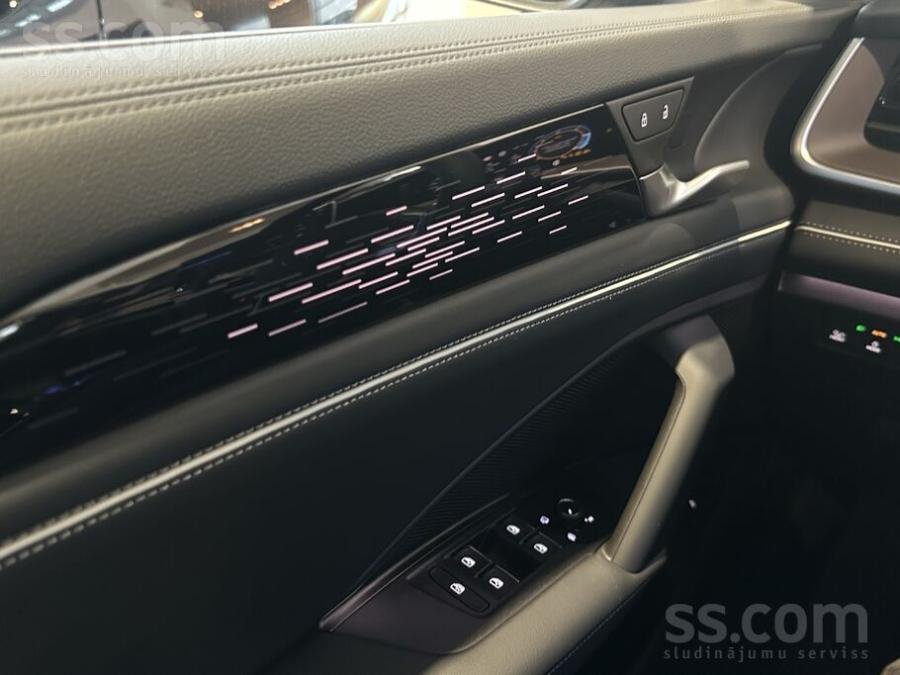 Violets Volkswagen Tayron 2026 Valmiera, ar dzinēja tilpumu 2.00 L un nobraukumu 10 tūkst. km par 56890 €, foto 24 vietnē AUTOMOTO.COM.LV