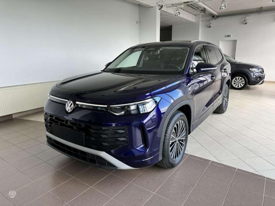 Violet Volkswagen Tayron 2026 in Siauliai, with an engine capacity of 1.50 L and mileage of 0 thousand km for 42900 €, photo 1 on AUTOMOTO.COM.LV