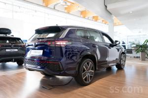 Violets Volkswagen Tayron 2026 Rīga, ar dzinēja tilpumu 2.00 L un nobraukumu 0 tūkst. km par 50185 €, foto 5 vietnē AUTOMOTO.COM.LV